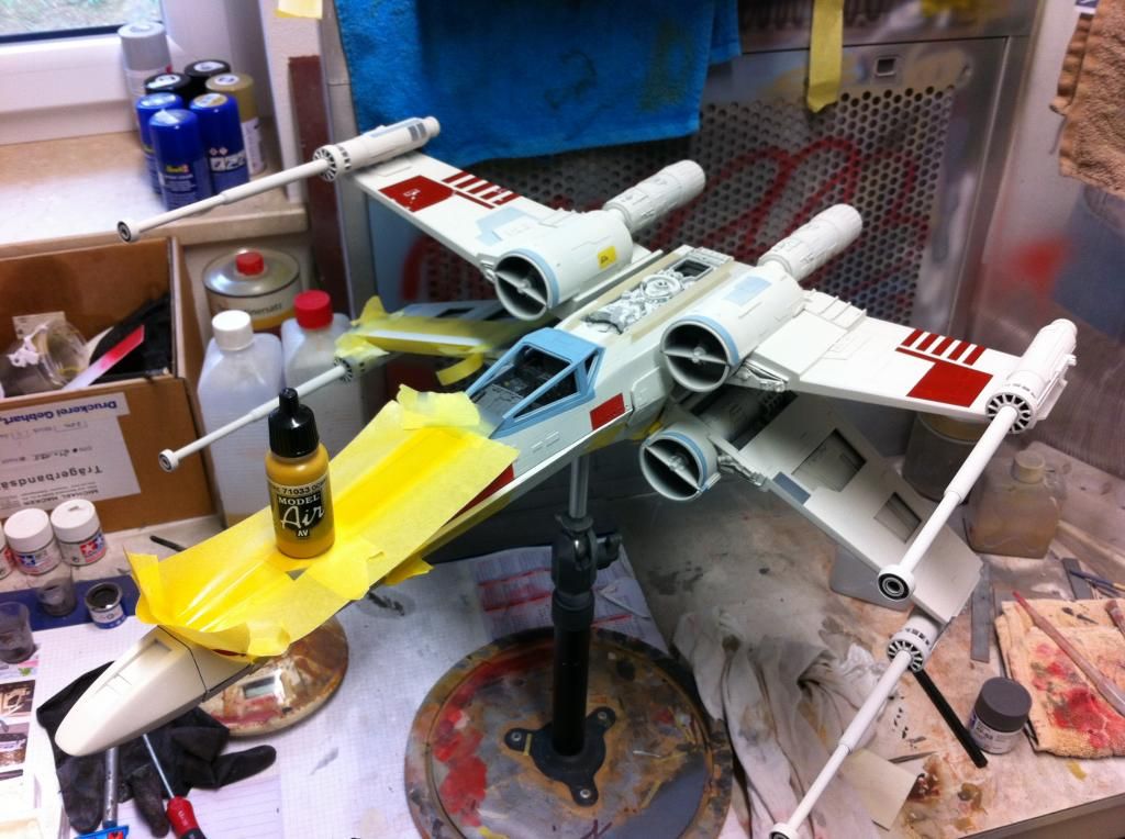 Studio Scale X-Wing RED 5