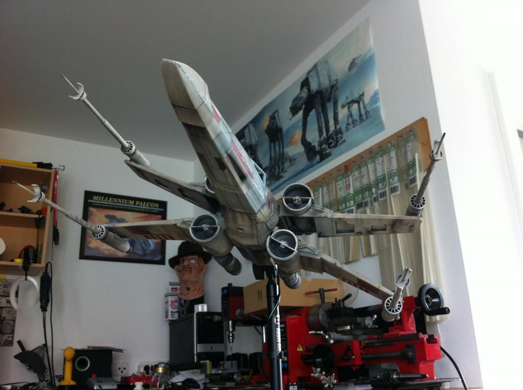 Studio Scale X-Wing RED 5